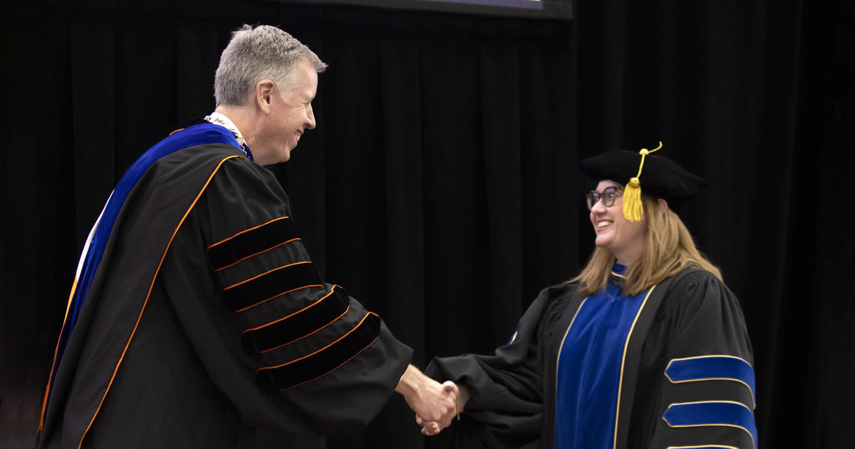 Communication professor Wireman earns 2023 Leepoxy Award for Teaching ...